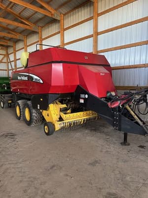 SOLD - 2007 New Holland BB940A Stock No. 160018 Hay and Forage with ...
