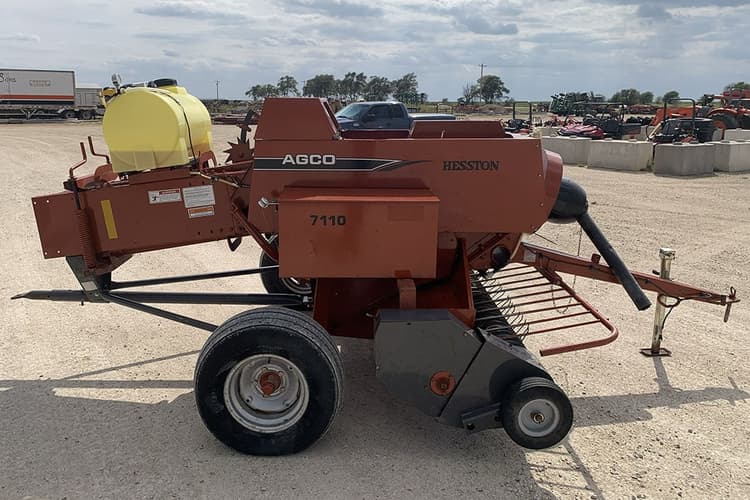 AGCO Hesston 7110 Hay and Forage Balers - Square for Sale | Tractor Zoom