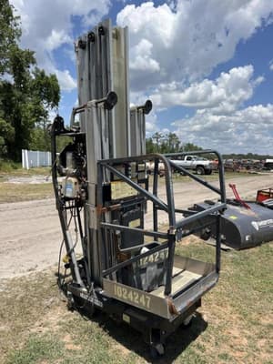 SOLD - 2008 JLG 41AM Lot No. 5067 Construction with --- Hrs | Tractor Zoom