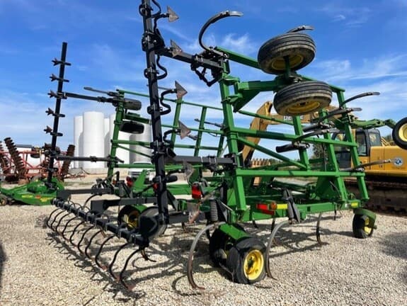 2008 John Deere 2410 Tillage Chisel Plows for Sale | Tractor Zoom