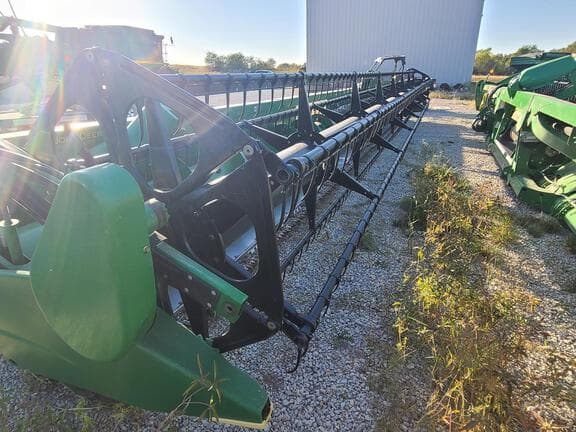 2008 John Deere 635F Harvesting Headers - Platform for Sale | Tractor Zoom