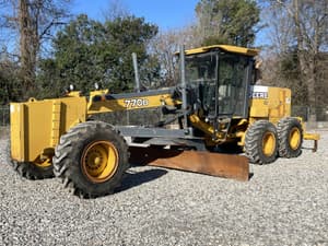 2008 John Deere 770D Lot No. 55183868 Construction For Sale with 6,897 ...