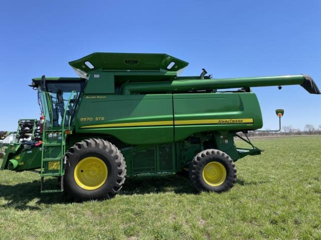 2008 John Deere 9570 STS Combines Class 5 for Sale | Tractor Zoom