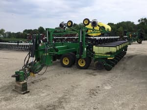 2008 John Deere DB44 Stock No. 40237 Planting For Sale with 24 Rows ...