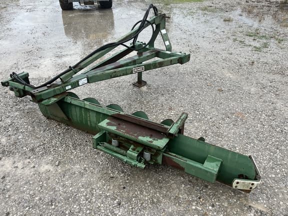 2008 KMC Poultry House Wall Cleaner Manure Handling Poultry Litter ...