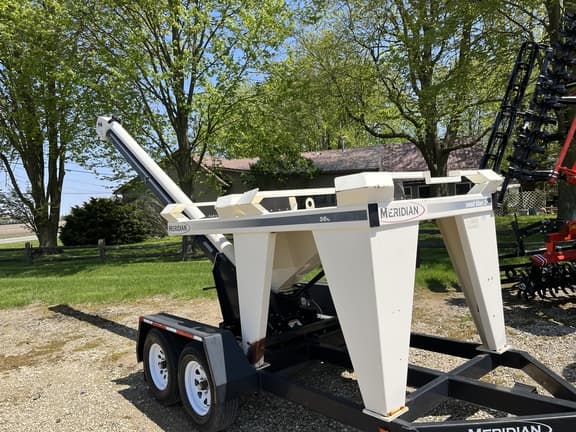 2008 Meridian Seed Titan 2SE Planting Seed Tenders for Sale | Tractor Zoom