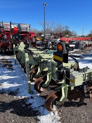 SOLD - 2008 Orthman 1tRIPr Stock No. 206154 Tillage with 8 Rows ...