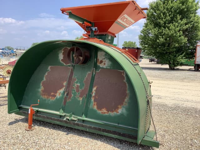 2008 Richiger R9 Harvesting Grain Baggers for Sale | Tractor Zoom
