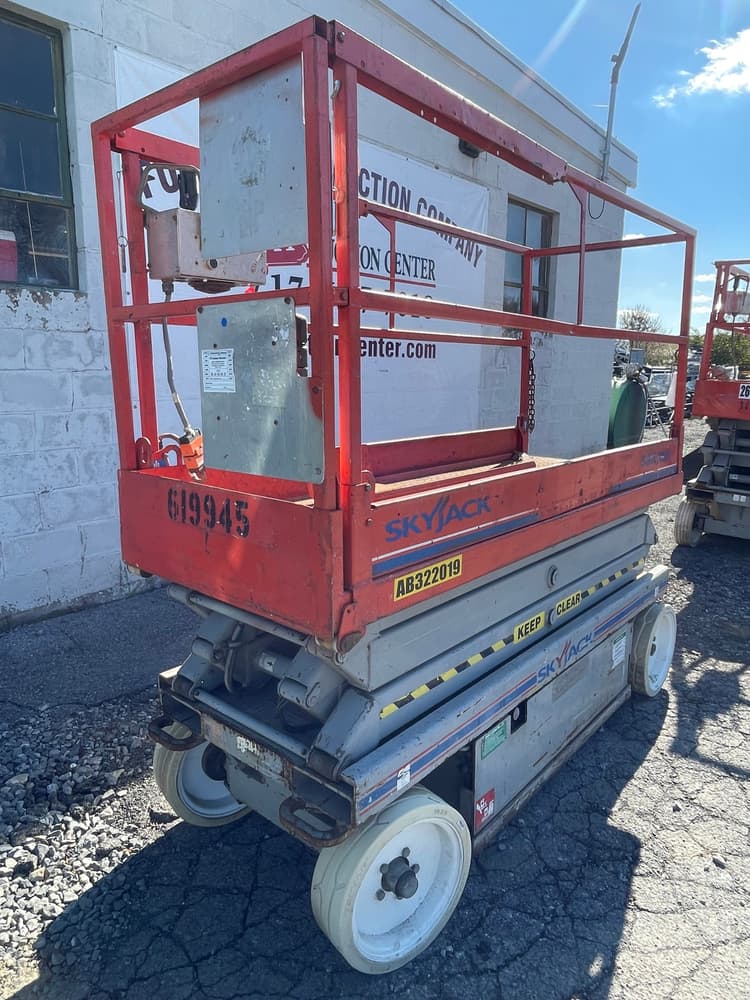 2008 Sky Jack SJIII 3220 Construction Aerial Lifts for Sale | Tractor Zoom
