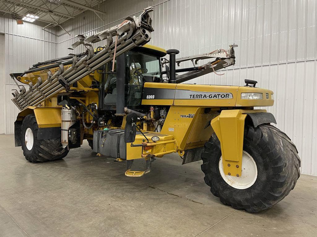 2009 Ag-Chem Terra-Gator 8203 Chemical Applicators Floaters for Sale ...