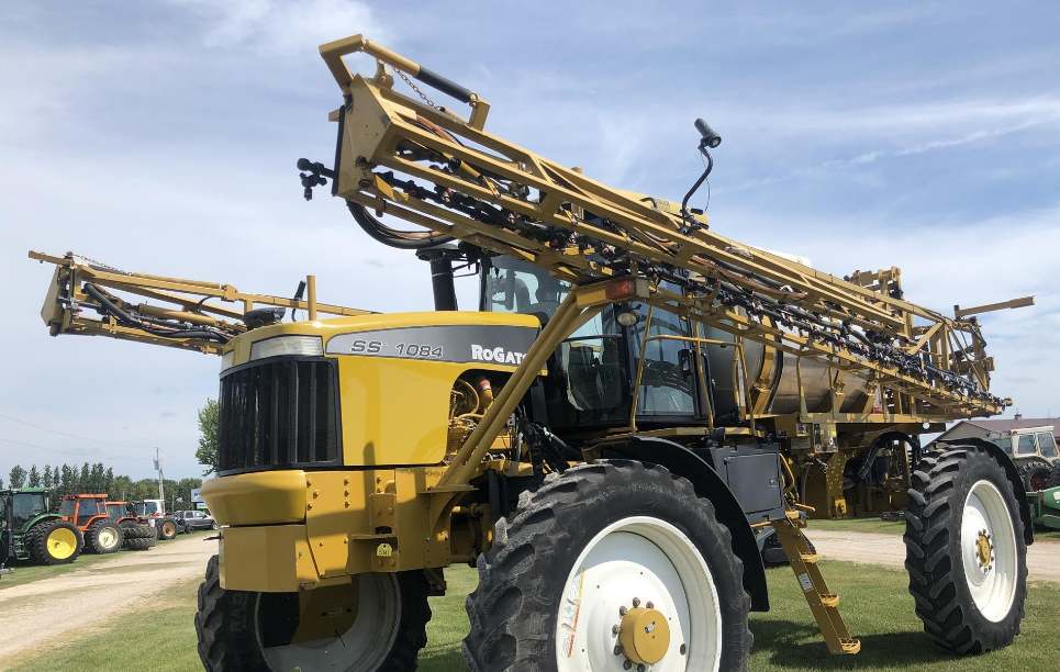 SOLD - 2009 Ag-Chem Rogator SS1084 Lot No. b88fd824-0dd3-11ed-9544 ...