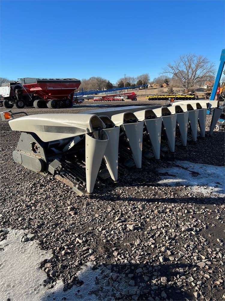 2009 Gleaner 3000 Harvesting Headers - Row Crop for Sale | Tractor Zoom