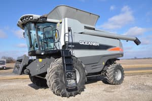 SOLD - 2009 Gleaner A66 4wd combine Combines with 1,917 Hrs | Tractor Zoom