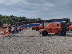 SOLD - 2009 JLG 800A Lot No. 9114 Construction with 2,633 Hrs | Tractor ...