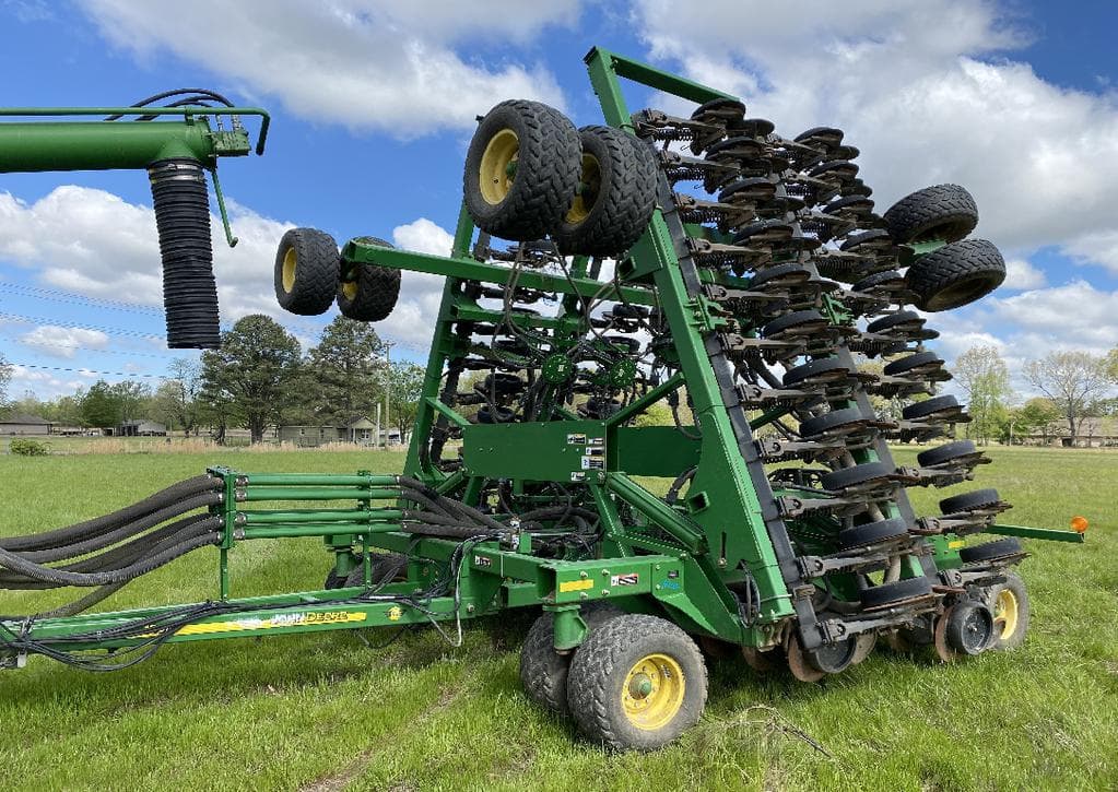 2009 John Deere 1890 Planting Air Seeders or Carts for Sale | Tractor Zoom