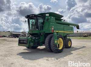 SOLD - 2009 John Deere 9670 STS Combines with 3,505 Hrs | Tractor Zoom