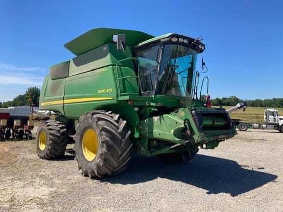 SOLD - 2009 John Deere 9670 STS Combines Class 6 | Tractor Zoom