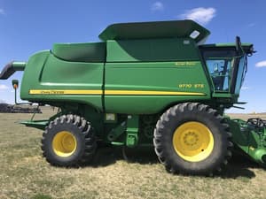 SOLD - 2009 John Deere 9770 STS Stock No. 86732 Combines with 2,368 Sep ...