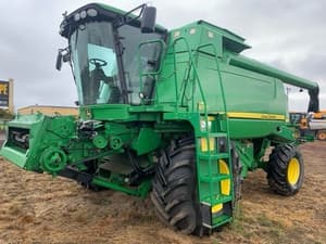 SOLD - 2009 John Deere T670 Stock No. 0A085427 Combines with 2,976 Hrs ...