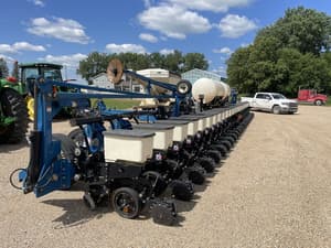 2009 Kinze 3700 Stock No. 363186 Planting For Sale with 24 Rows ...