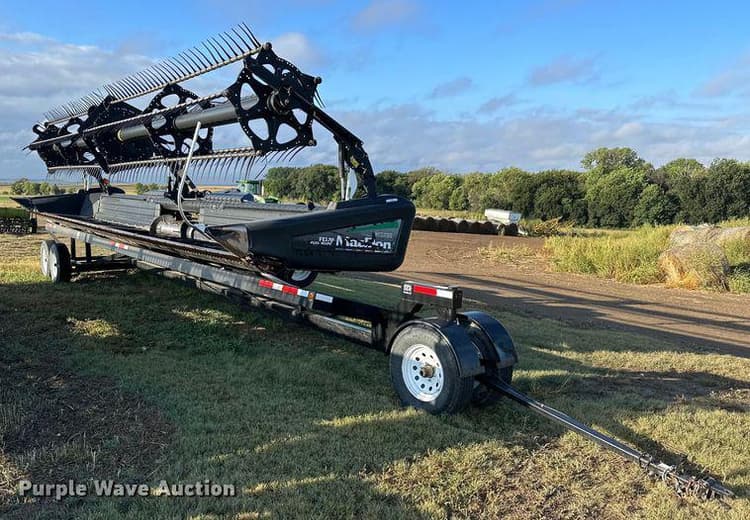 SOLD - 2009 MacDon FD70 Harvesting Headers - Platform | Tractor Zoom