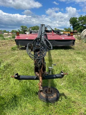 SOLD - 2009 MacDon R80 Lot No. 106 Hay and Forage with 16 ft | Tractor Zoom