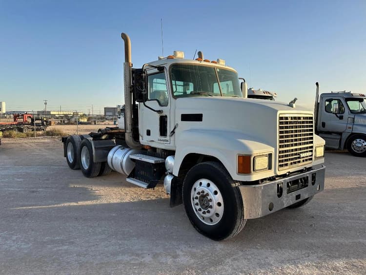 2009 Mack CHU613 Other Equipment Trucks for Sale | Tractor Zoom