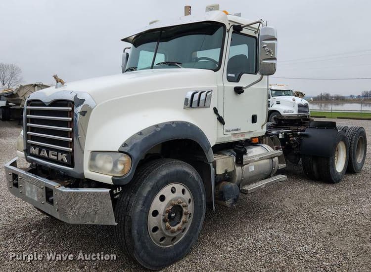 SOLD - 2009 Mack GU713 Other Equipment Trucks | Tractor Zoom
