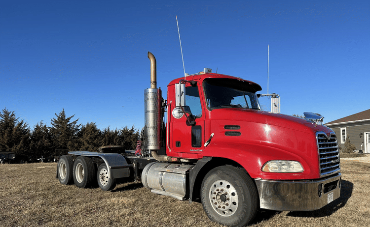 2009 Mack Pinnacle CXU613 Other Equipment Trucks for Sale | Tractor Zoom
