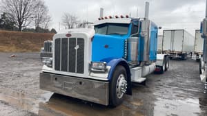 SOLD - 2009 Peterbilt 389 Lot No. 2108 Other Equipment with 121,639 mi ...
