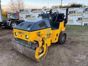 SOLD - 2009 Sakai TW330-1 Lot No. 11237 Construction with 1,780 Hrs ...