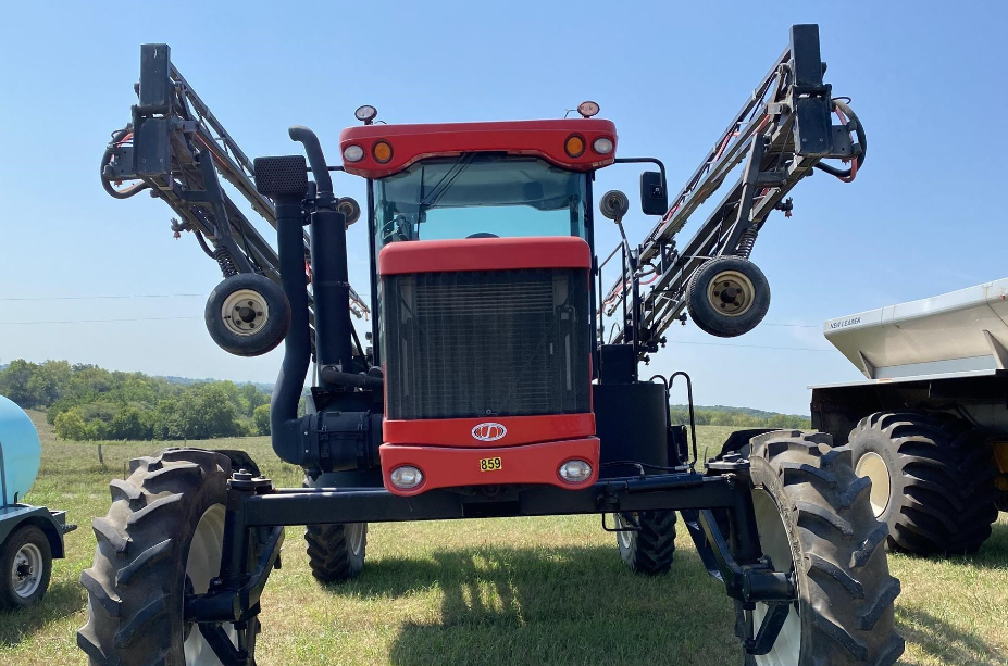 SOLD - 2010 Apache AS715 Chemical Applicators with 1,554 Hrs | Tractor Zoom