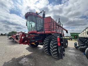 2010 Case IH 8120 Lot No. 3933 Combines For Sale with 2,057 Hrs ...