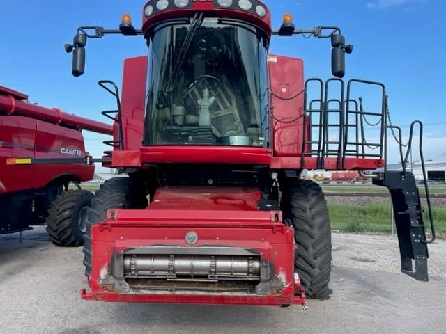 2010 Case IH 8120 Combines Class 8 for Sale | Tractor Zoom