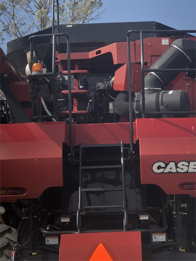 2010 Case IH 9120 Combines Class 9/10 for Sale | Tractor Zoom