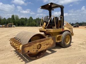 SOLD - 2010 CAT CS-433E Roller Construction with 2,609 Hrs | Tractor Zoom