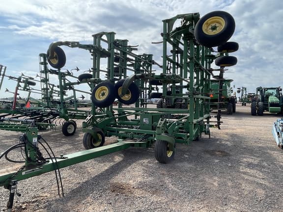 2010 John Deere 2410 Tillage Chisel Plows for Sale | Tractor Zoom
