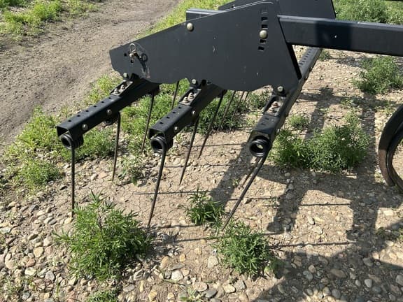 2010 John Deere 2410 Tillage Chisel Plows for Sale | Tractor Zoom