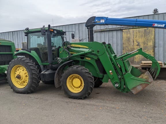 Tractor Zoom - 2010 John Deere 7830