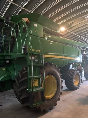 SOLD - 2010 John Deere 9670 STS Combines Stock No. 48091 | Tractor Zoom