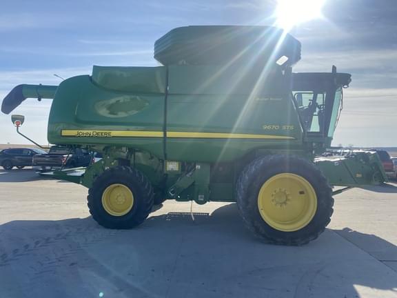 Tractor Zoom - 2010 John Deere 9670 STS