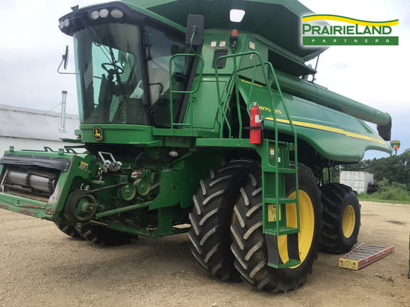 SOLD - 2010 John Deere 9870 STS Combines Class 8 | Tractor Zoom