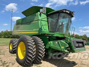 SOLD - 2010 John Deere 9870 STS Combines Stock No. A389601A | Tractor Zoom