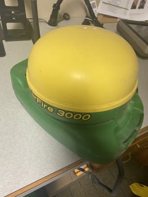 SOLD - 2010 undefined STARFIRE 3000 RECEIVER W/ RTK 450 RADIO Stock No ...