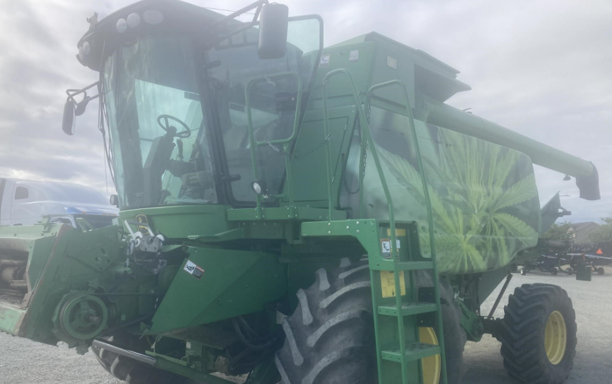 SOLD - 2010 John Deere T670 Combines with 1,867 Hrs | Tractor Zoom