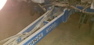 SOLD - 2010 Kinze 3000 Stock No. 181294 Planting with 6 Rows | Tractor Zoom