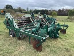 SOLD - 2010 KMC 43638 Harvesting | Tractor Zoom