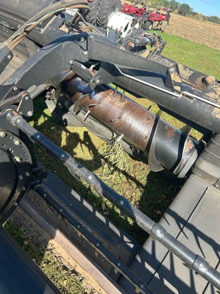 2010 MacDon FD70 Harvesting Headers - Platform for Sale | Tractor Zoom