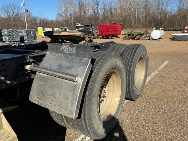 2010 Mack CHU613 Lot No. 8142 Other Equipment For Sale with 398,186 mi ...