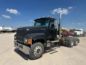 2010 Mack Pinnacle CHU613 Lot No. 17823 Other Equipment For Sale with ...
